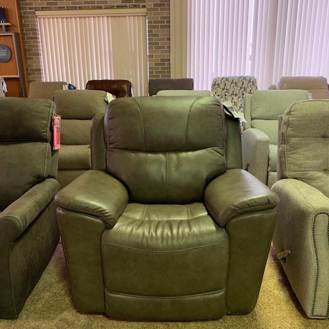 Recliners Available at Rufeners Furniture in Rittman, OH