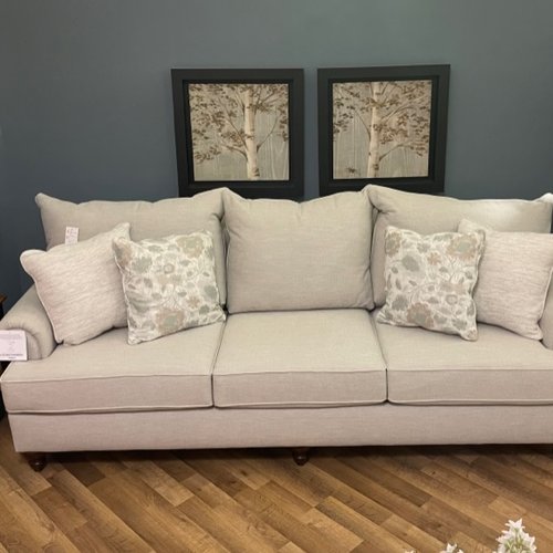 Sofas Available at Rufeners Furniture in Rittman, OH